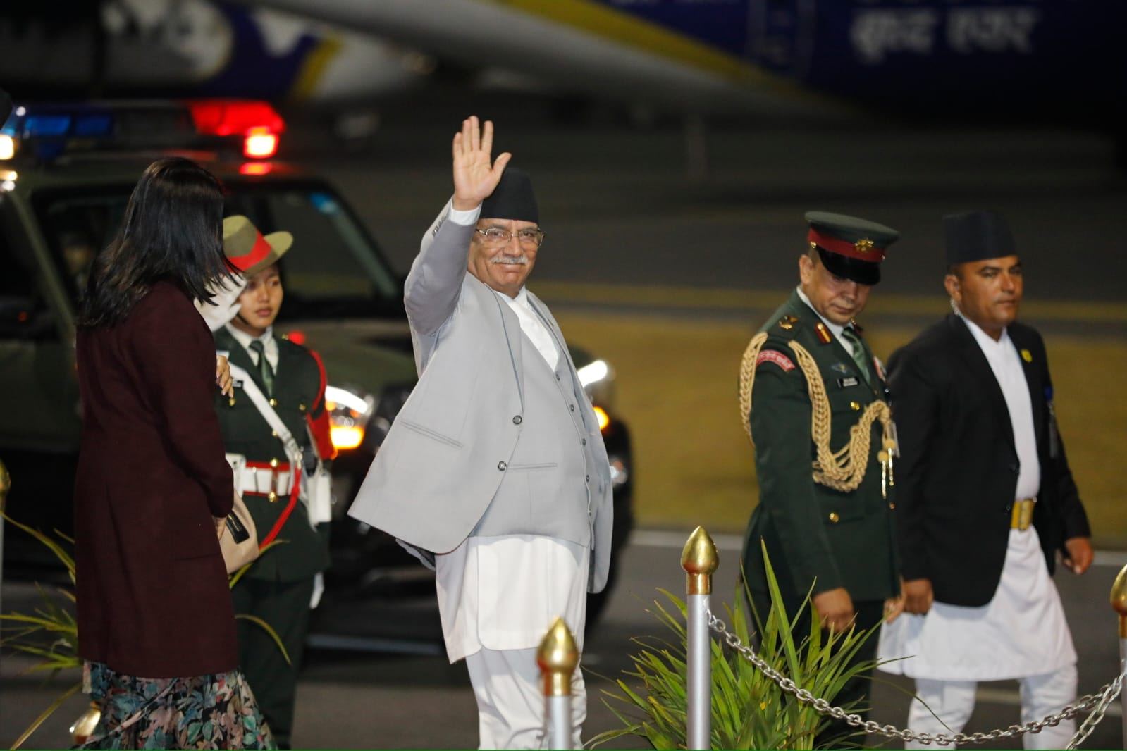 Right Honourable Prime Minister leaves for Uganda | Office of the Prime ... Right Honourable Prime Minister leaves for Uganda | Office of the Prime ...